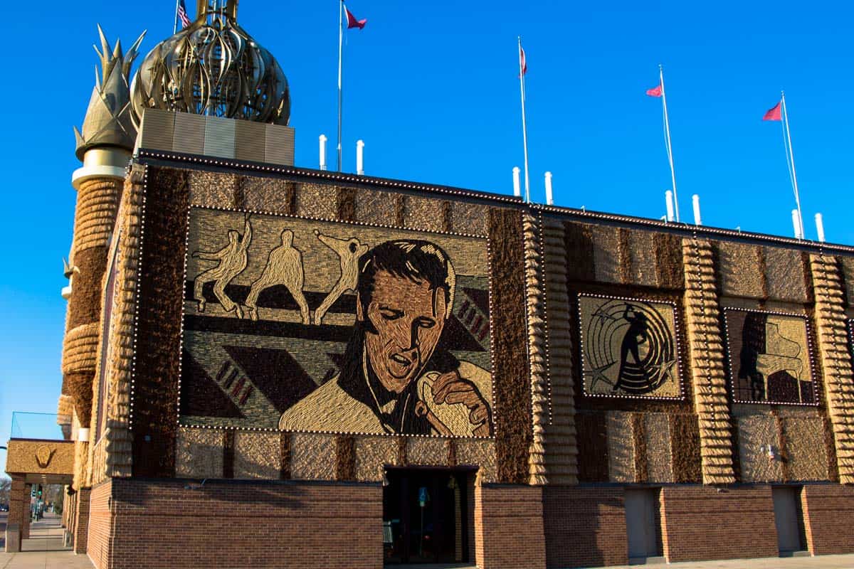 Verdens eneste Corn Palace – Mitchell, USA - OnTrip.dk